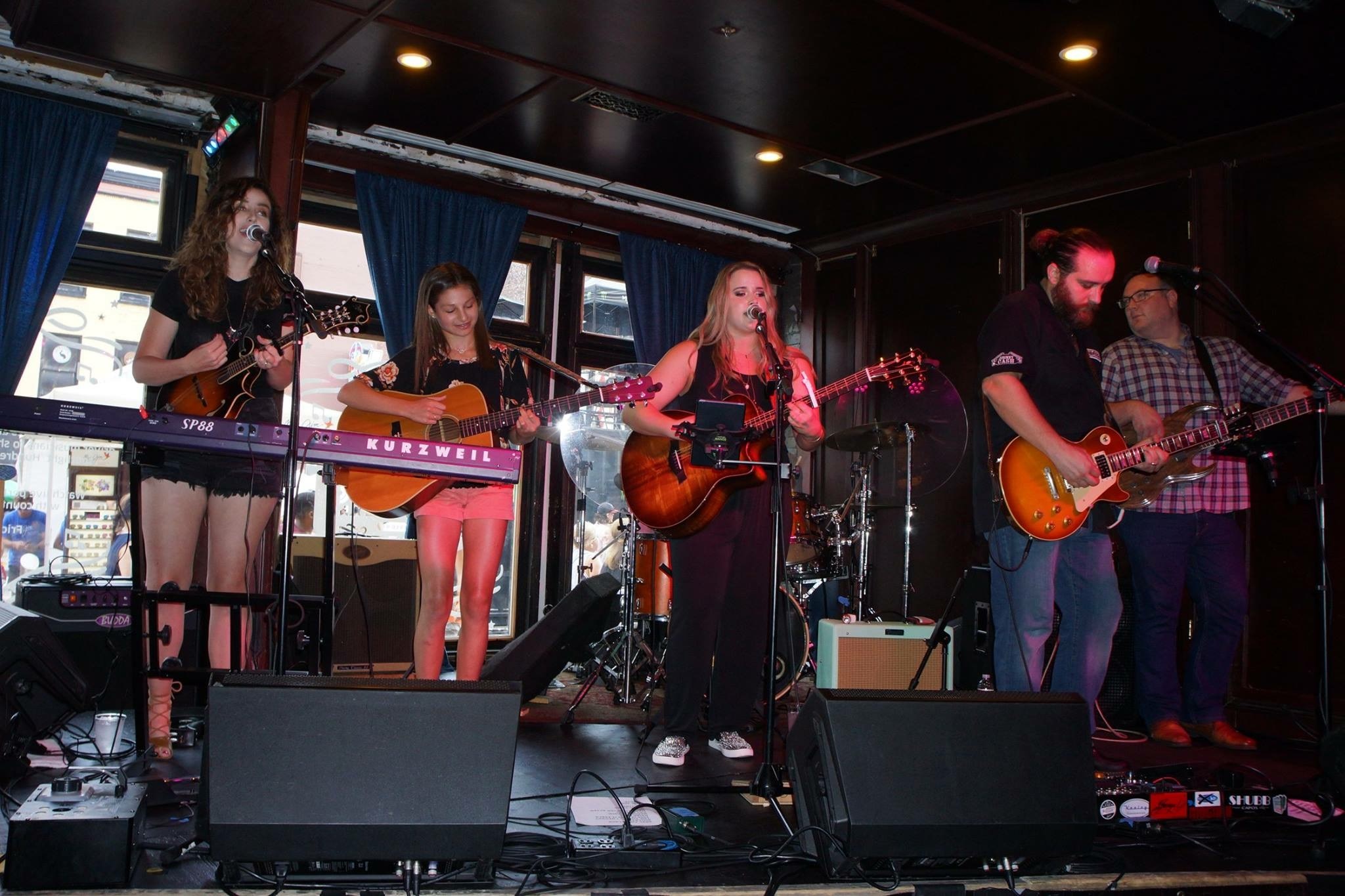 Jersey Girl Kayla Calabrese Enjoys the Little Things with New Single ...